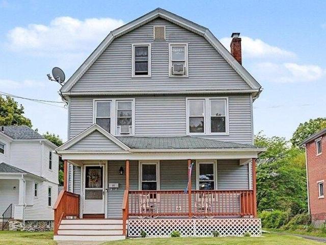 house with 4 bedroom, Holyoke MA ES104151679