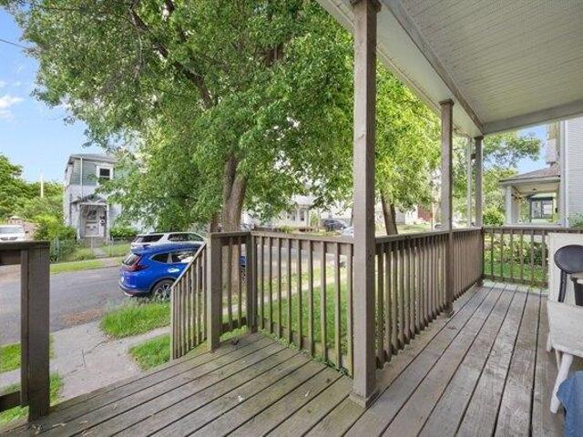 house with 4 bedroom, Holyoke MA ES104850123
