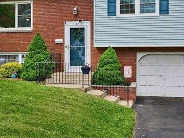 house with 4 bedroom, Holyoke MA ES103220677