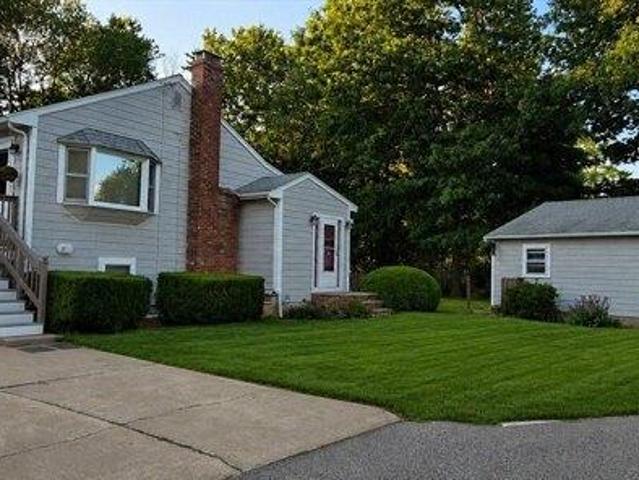 house with 4 bedroom, Holbrook MA ES104809882