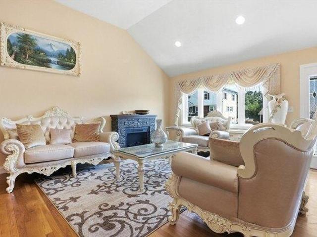 house with 4 bedroom, Holbrook MA ES105175267