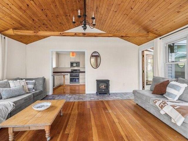 house with 4 bedroom, Holden MA ES103161489