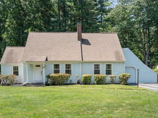 house with 4 bedroom, Holden MA ES104443384