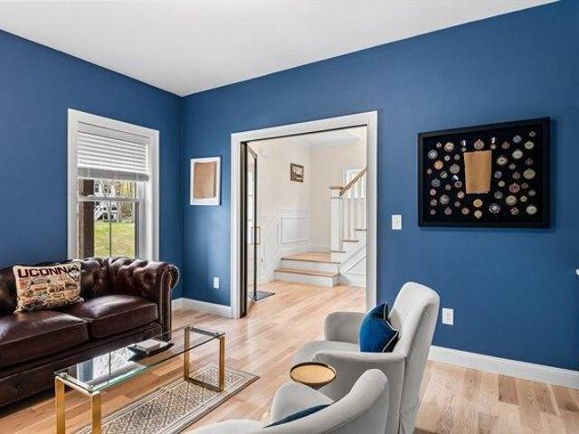 house with 4 bedroom, Holden MA ES104908949