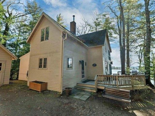 house with 4 bedroom, Holderness NH ES104870292