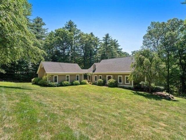 house with 4 bedroom, Holland MA ES105124036