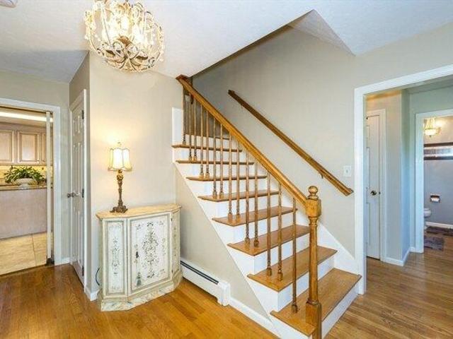 house with 4 bedroom, Holliston MA ES102823262