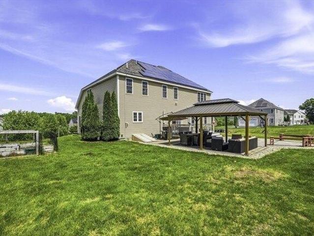 house with 4 bedroom, Holliston MA ES104811809