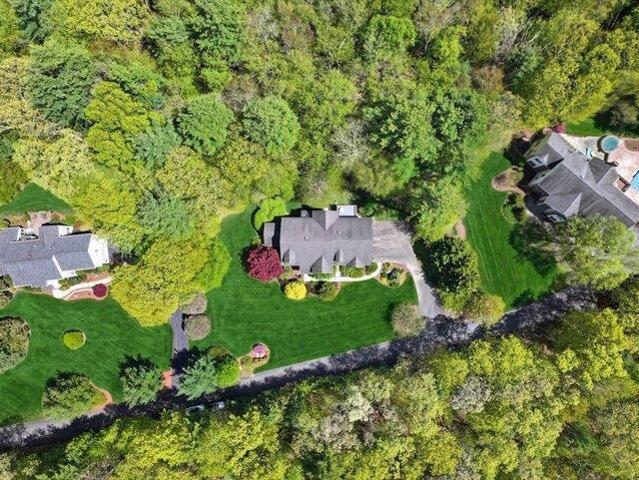 house with 4 bedroom, Holliston MA ES104835570