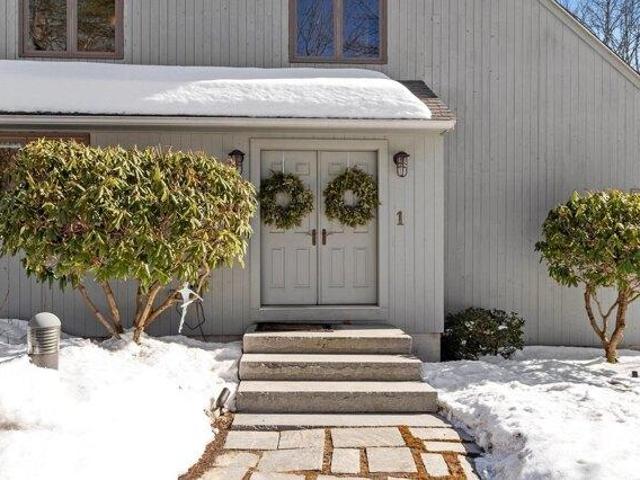 house with 4 bedroom, Hollis NH DS101657672