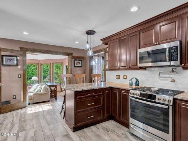 house with 4 bedroom, Holmdel NJ ES104920938