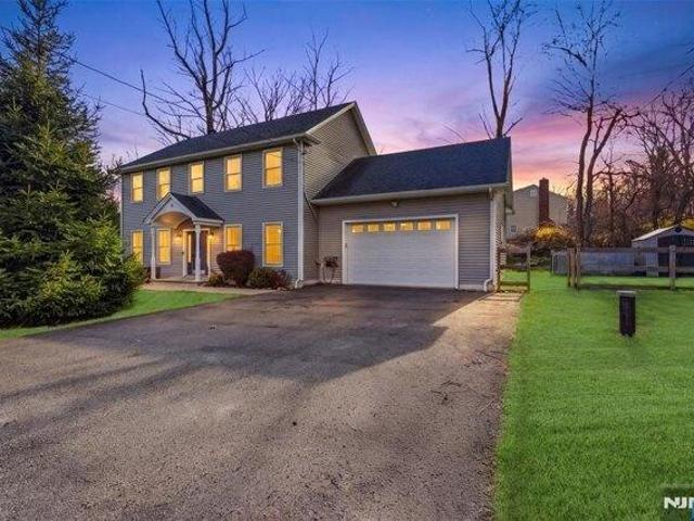 house with 4 bedroom, Hopatcong NJ DS102028082