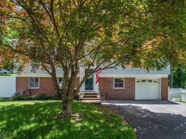 house with 4 bedroom, Hopatcong NJ ES103623227