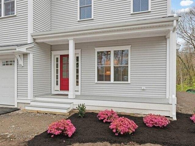 house with 4 bedroom, Hopedale MA ES103930877