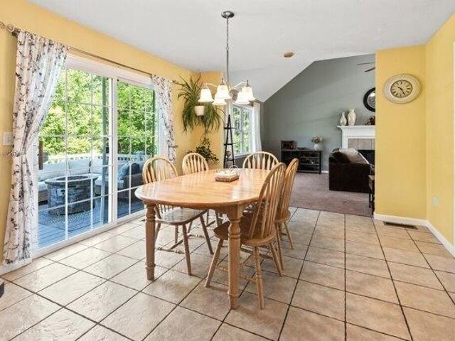 house with 4 bedroom, Hopedale MA ES104850539