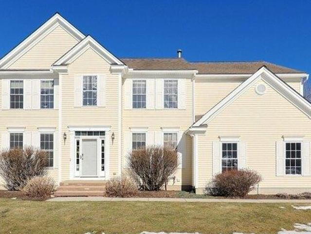 house with 4 bedroom, Hopkinton MA DLS102444495
