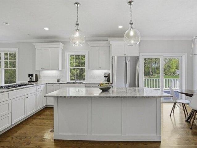 house with 4 bedroom, Hopkinton MA ES103809844