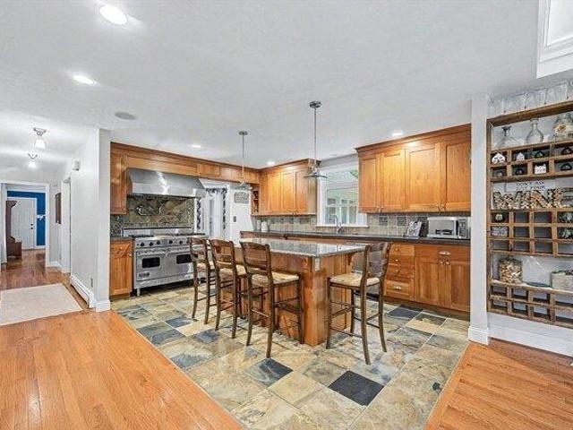 house with 4 bedroom, Hopkinton MA ES104834133