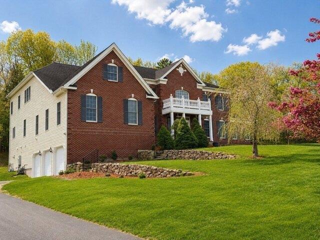 house with 4 bedroom, Hopkinton MA ES105115990