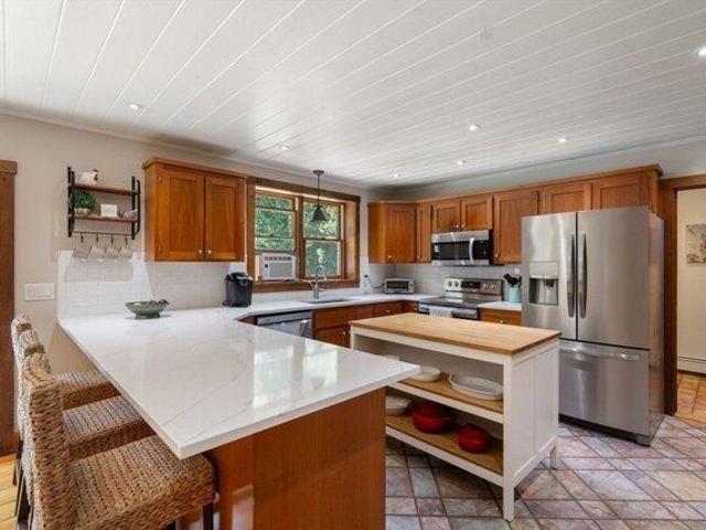 house with 4 bedroom, Hopkinton MA ES105193192