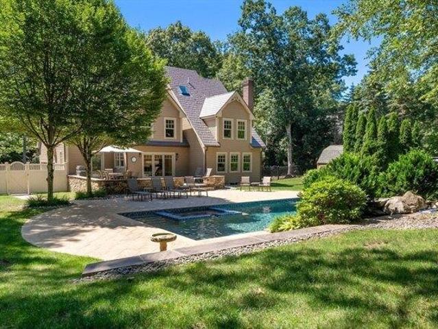 house with 4 bedroom, Hopkinton MA ES105207486