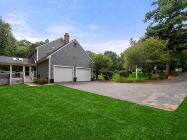 house with 4 bedroom, Hopkinton MA ES105207358