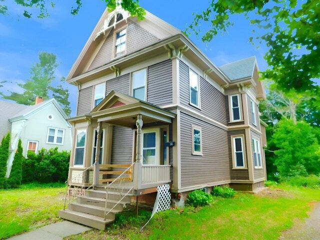 house with 4 bedroom, Houlton ME DS104078175
