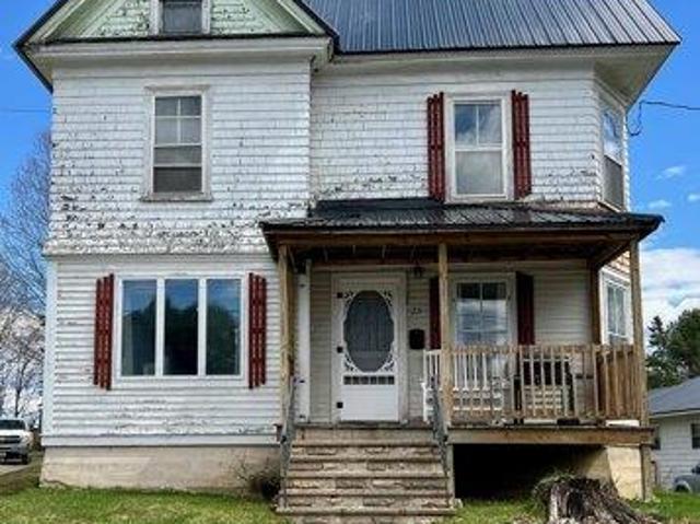house with 4 bedroom, Houlton ME DS102707990