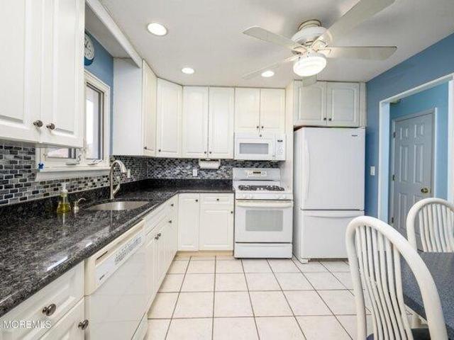 house with 4 bedroom, Howell NJ DS101750148
