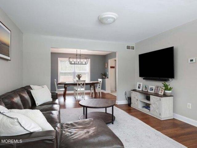 house with 4 bedroom, Howell NJ DS101783775