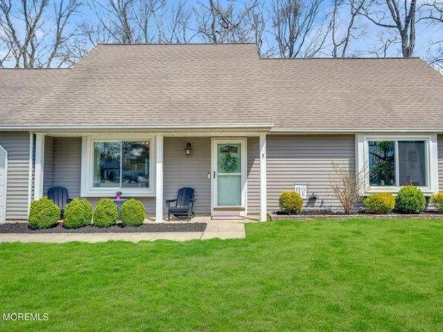 house with 4 bedroom, Howell NJ ES104604927