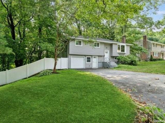 house with 4 bedroom, Huntington NY DLS72692085