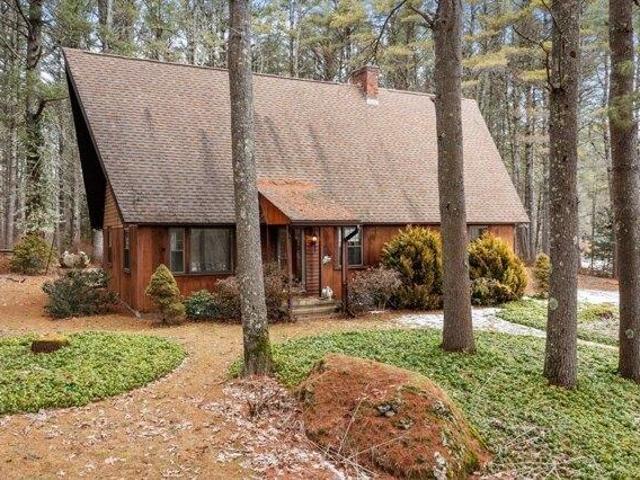 house with 4 bedroom, Hubbardston MA DLS101627325