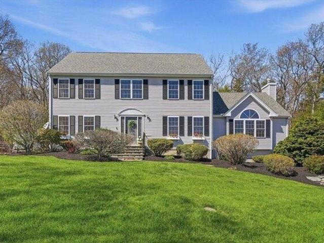 house with 4 bedroom, Hudson MA DLS102668648