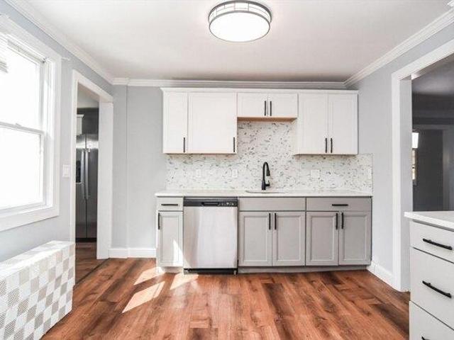 house with 4 bedroom, Hudson MA ES104411266