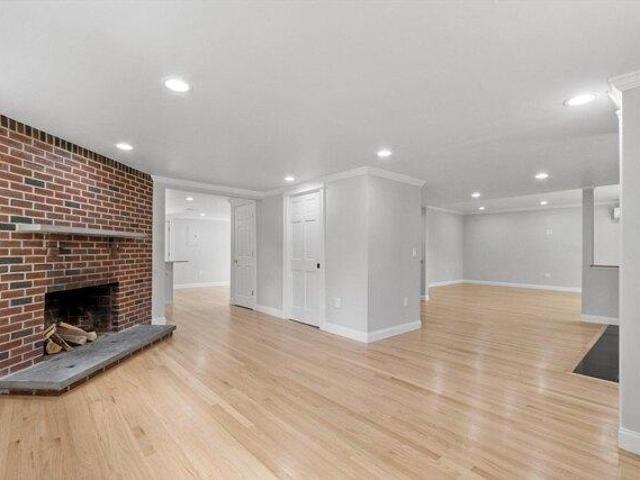 house with 4 bedroom, Hudson MA ES104074954