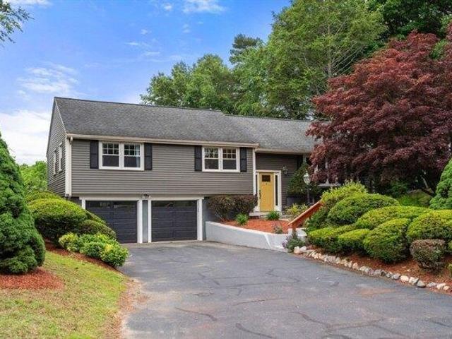 house with 4 bedroom, Hudson MA ES104114720