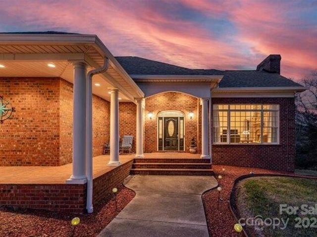 house with 4 bedroom, Hudson NC DS88247256