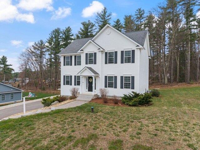 house with 4 bedroom, Hudson NH DS101999631