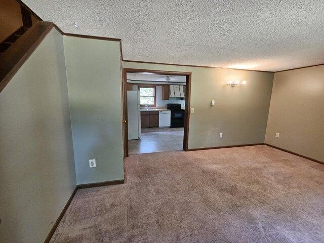 house with 4 bedroom, Hudson NH DS104411310