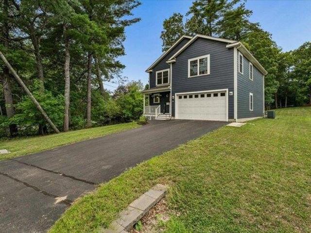 house with 4 bedroom, Hudson NH ES105095147