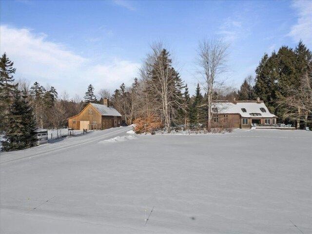 house with 4 bedroom, Hyde Park VT DS102063745