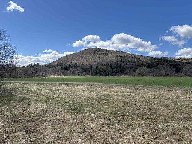 house with 4 bedroom, Hyde Park VT ES105172702