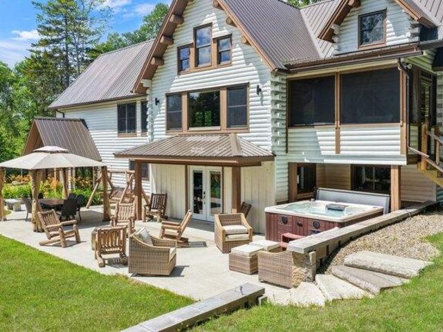 house with 4 bedroom, Island Falls ME ES105156474