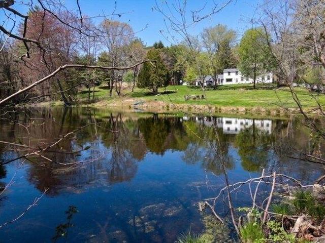 house with 4 bedroom, Ipswich MA DLS102410512
