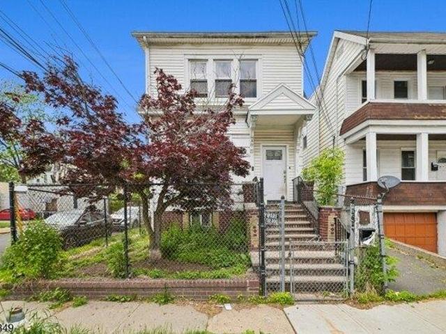 house with 4 bedroom, Irvington NJ DLS102761775