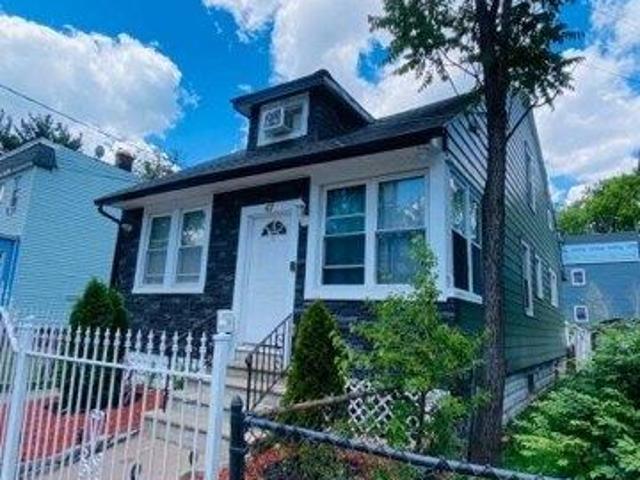 house with 4 bedroom, Irvington NJ ES103158307
