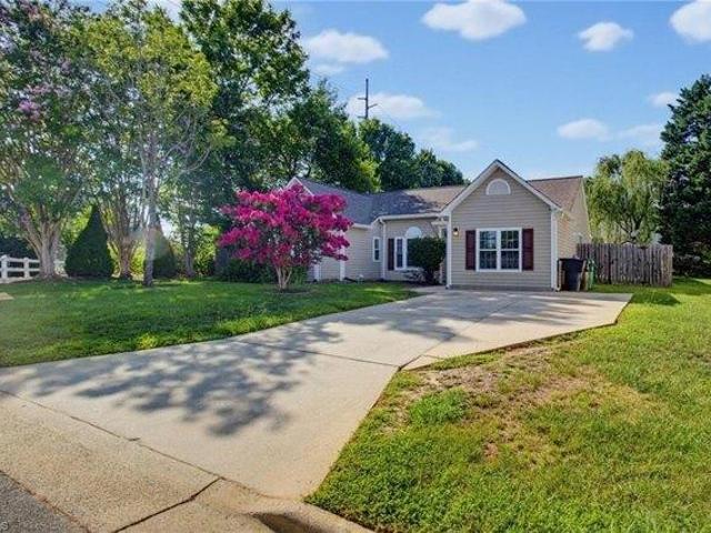 house with 4 bedroom, Jamestown NC ES104903123