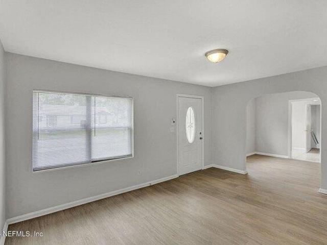 house with 4 bedroom, Jacksonville FL ES103500899