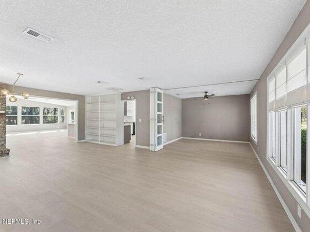 house with 4 bedroom, Jacksonville FL ES104899934